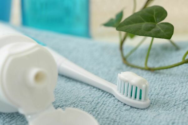 歯みがき粉の使用期限はいつまで？ チェックポイントを紹介！ | OralCare more
